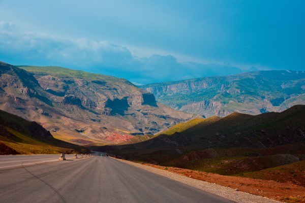 To the South: 20 historical and natural monuments of magic Surkhandarya ...