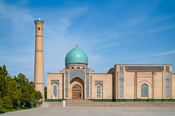 Muyi Muborak madrasah | Uzbekistan Travel